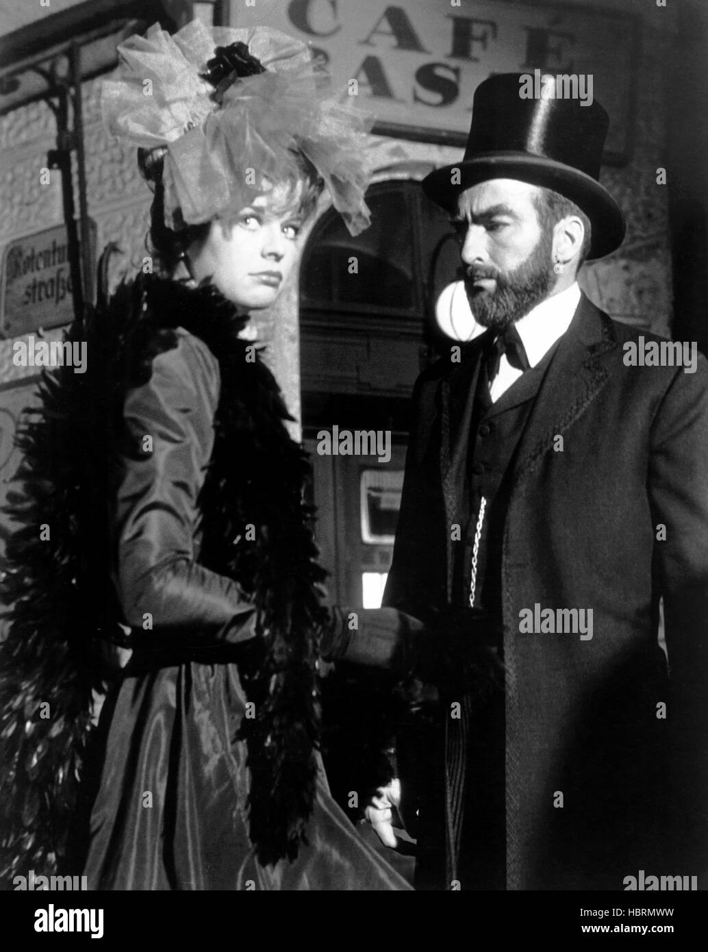 FREUD, (aka FREUD: THE SECRET PASSION), from left, Susannah York ...