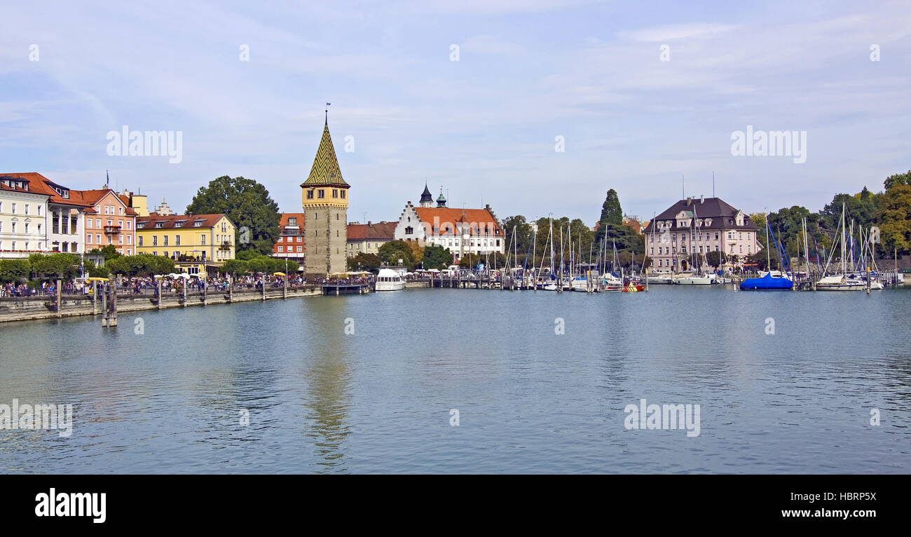 Lindauer port with Mangturm Stock Photo - Alamy