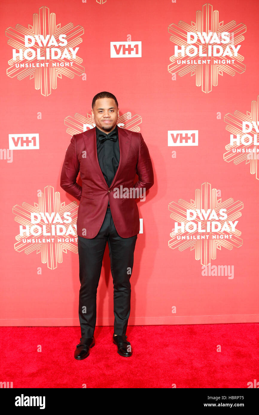 Mack Wilds arrives at VH1 Divas Holiday: Unsilent Night Stock Photo - Alamy