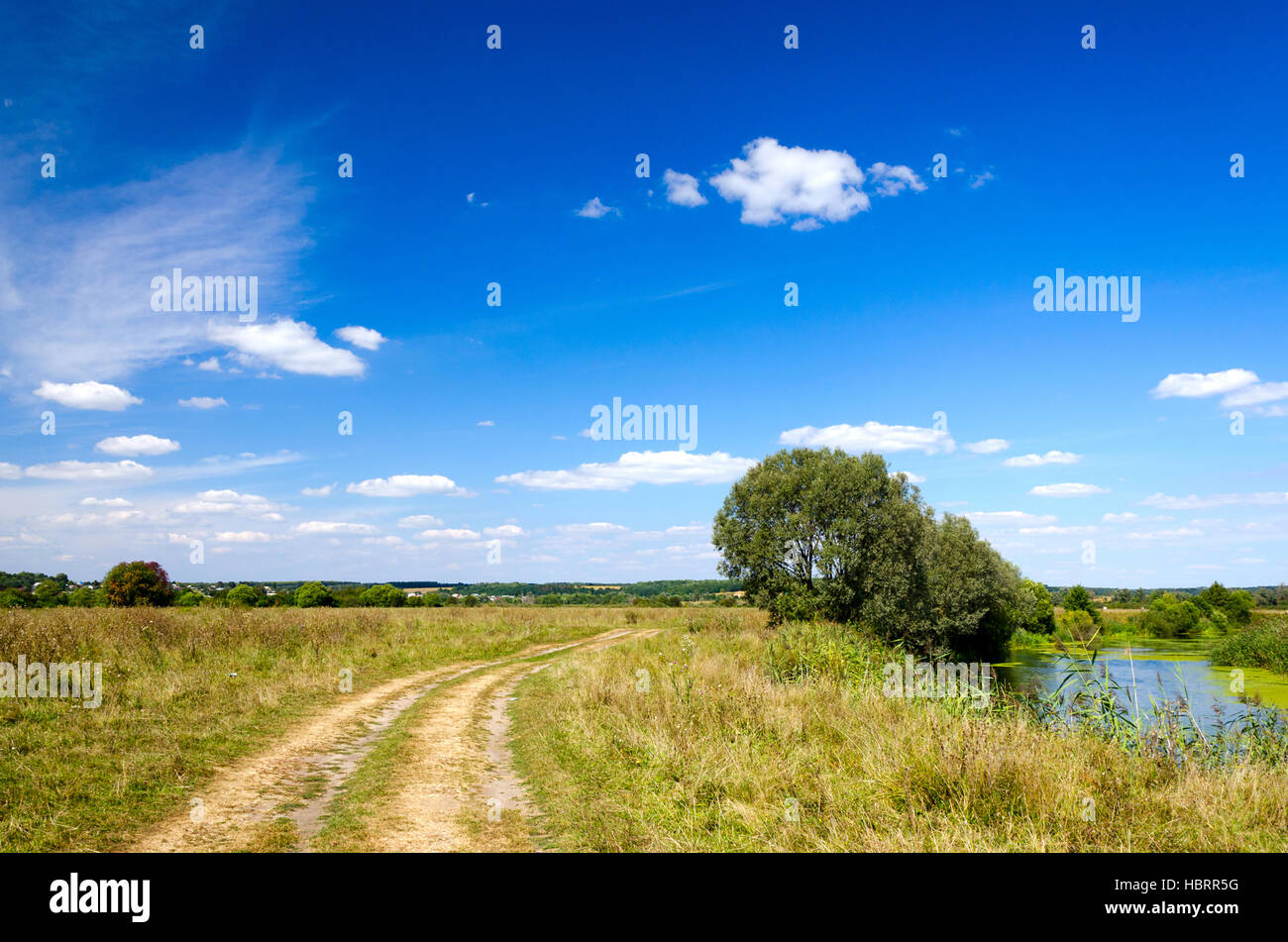 Dirt road in landscape hi-res stock photography and images - Alamy