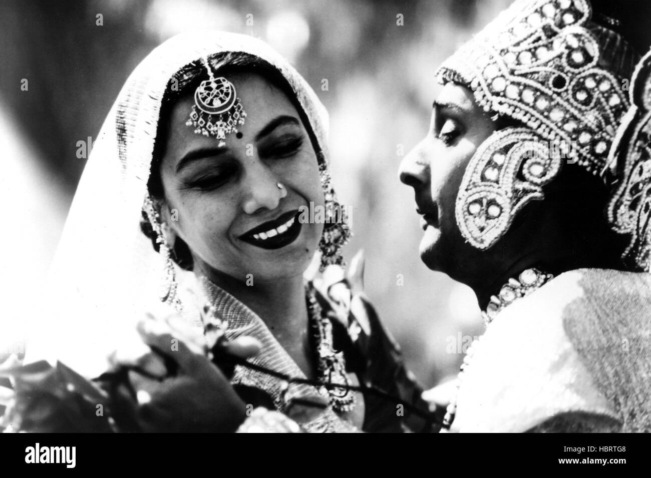 FIRE, Shabana Azmi, Ranjit Chowdhry, 1996 Stock Photo - Alamy