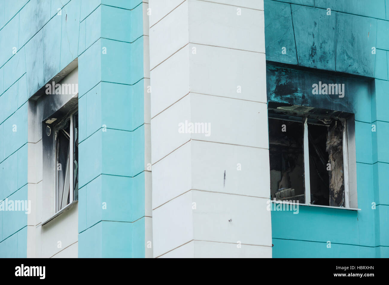 Burnt out building hi-res stock photography and images - Alamy