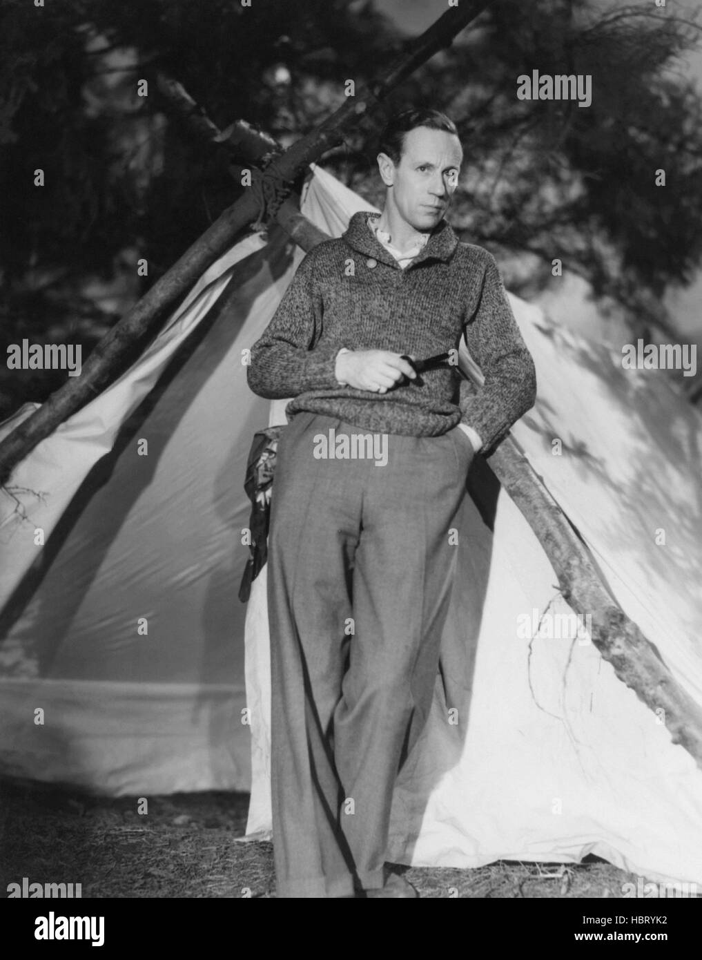 THE FORTY-NINTH PARALLEL, (aka THE INVADERS, aka 49TH PARALLEL), Leslie ...