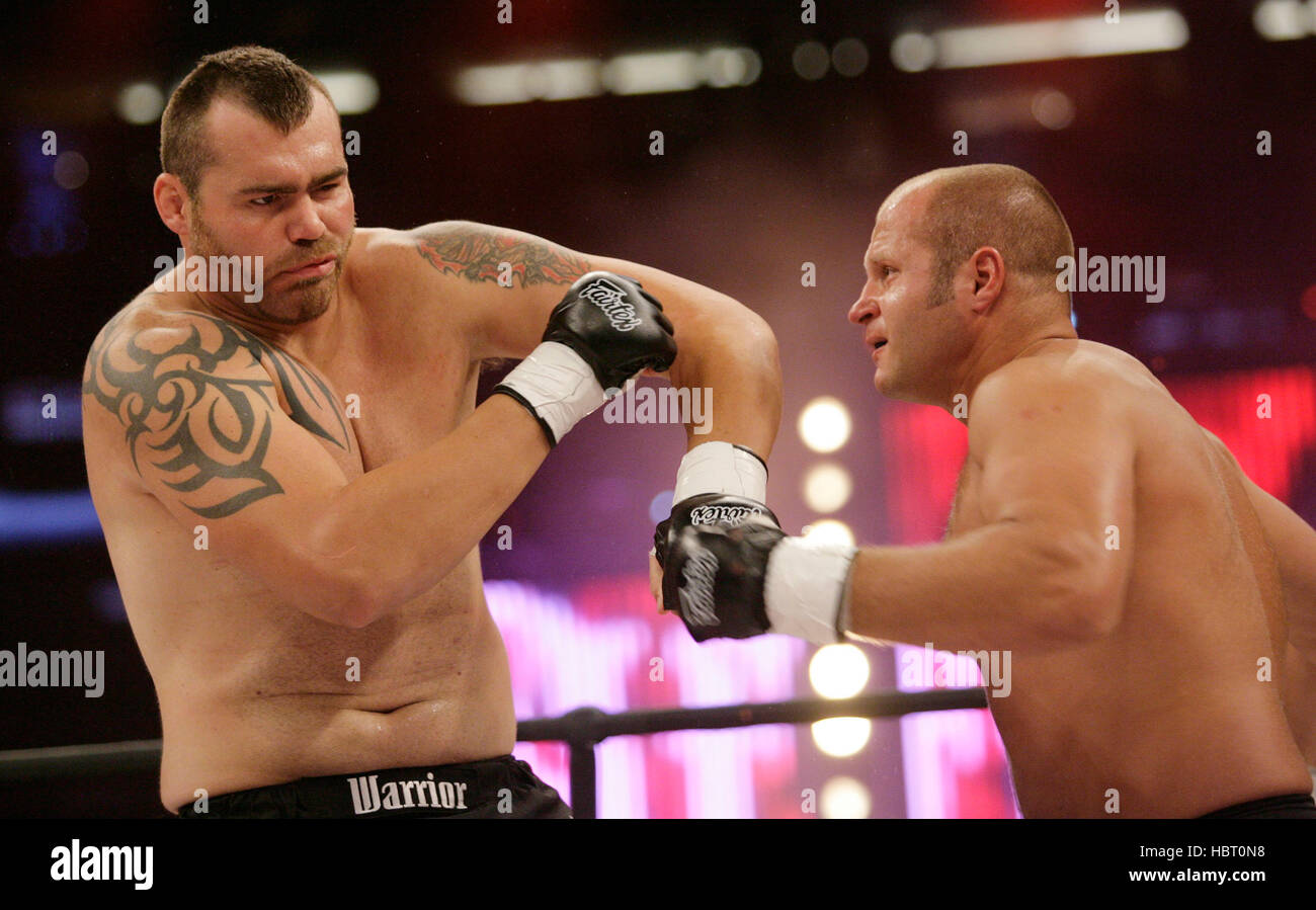 Fedor emelianenko fight hi-res stock photography and images - Alamy
