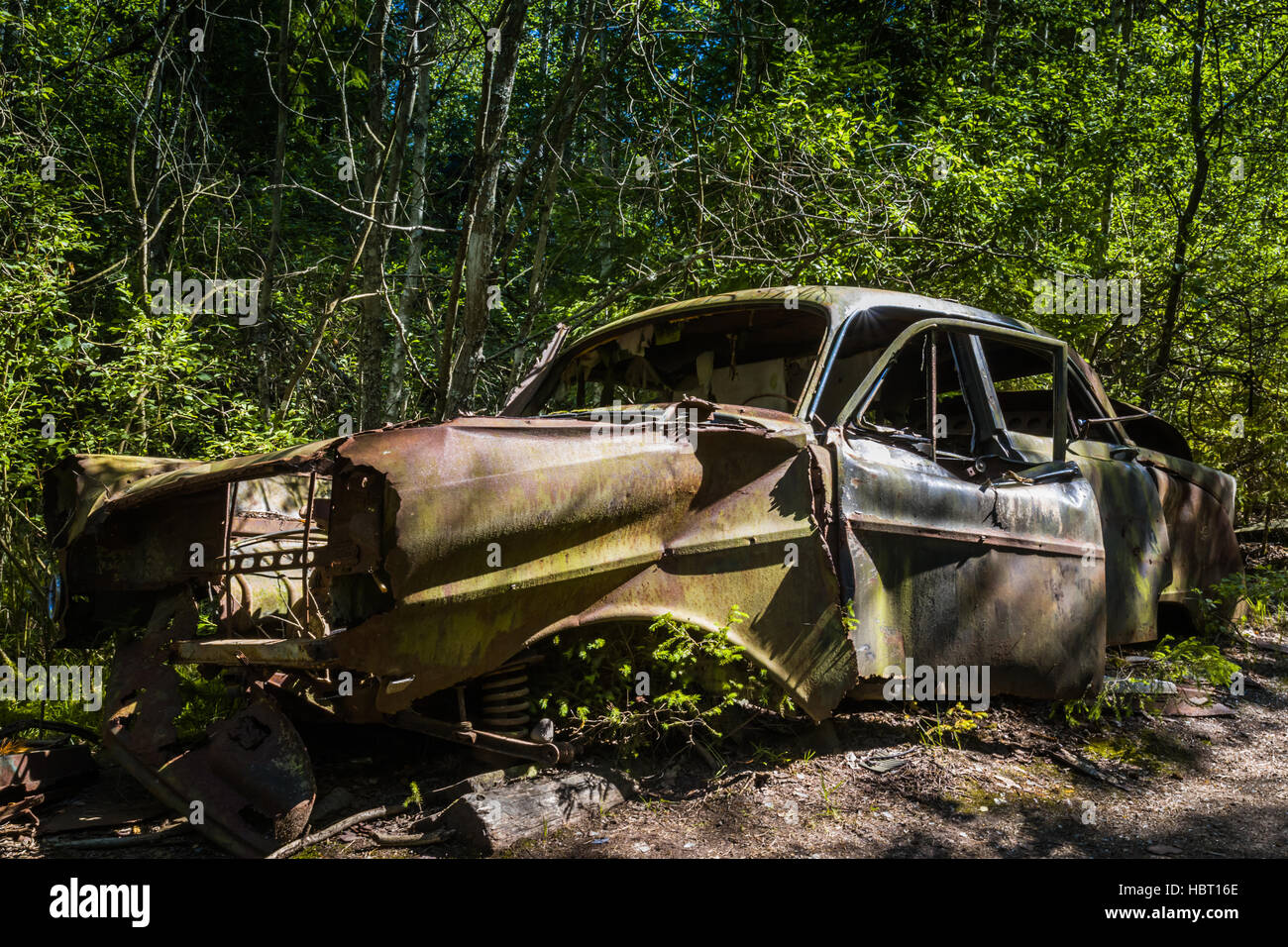 Auto graveyard hi-res stock photography and images - Alamy