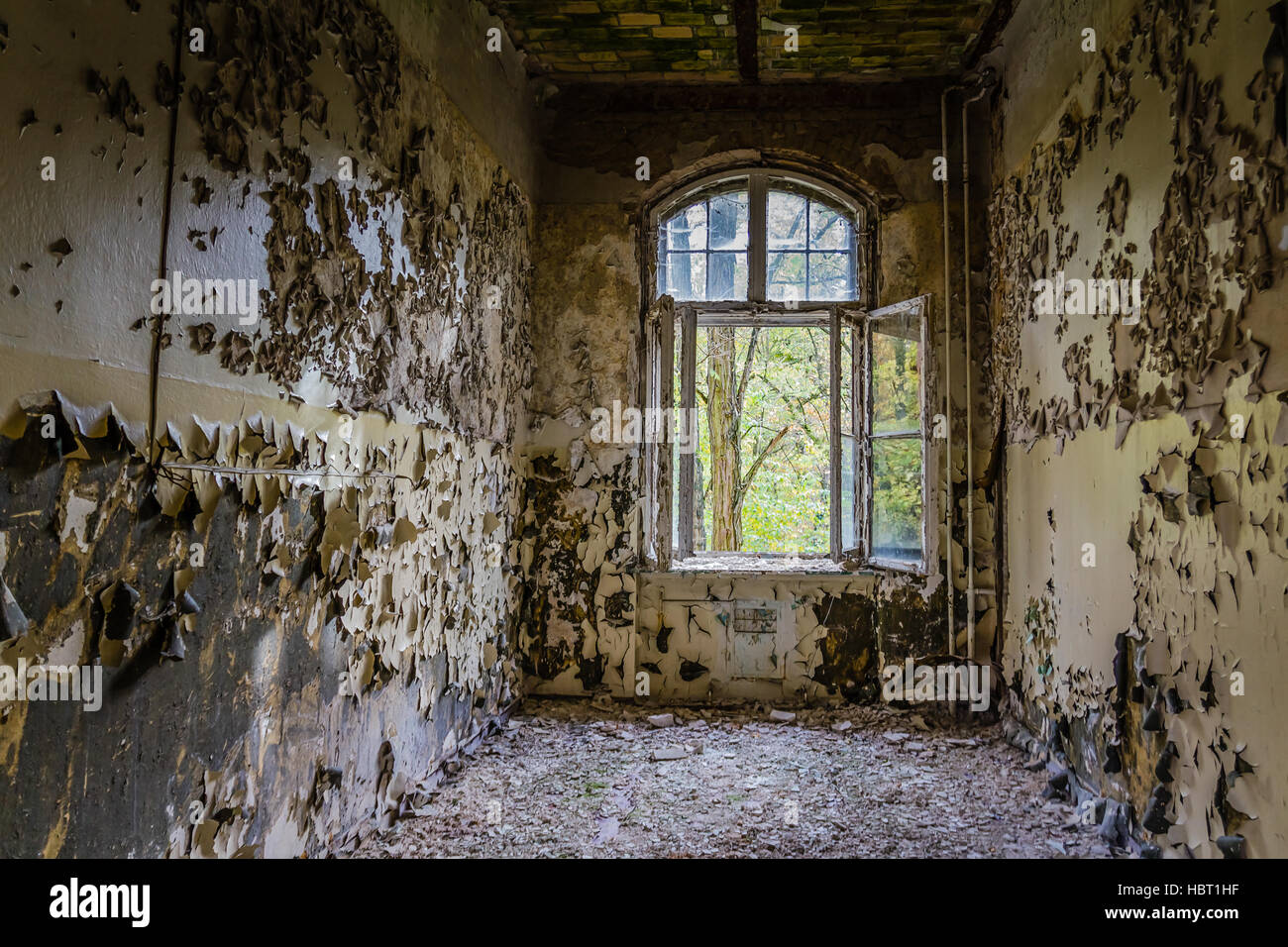 abandoned old building Stock Photo - Alamy abandoned old building Stock Photo - Alamy