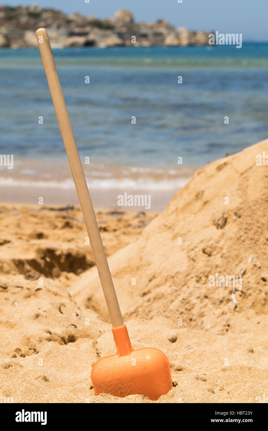 Sandy Spade on mediterranean beach Stock Photo - Alamy