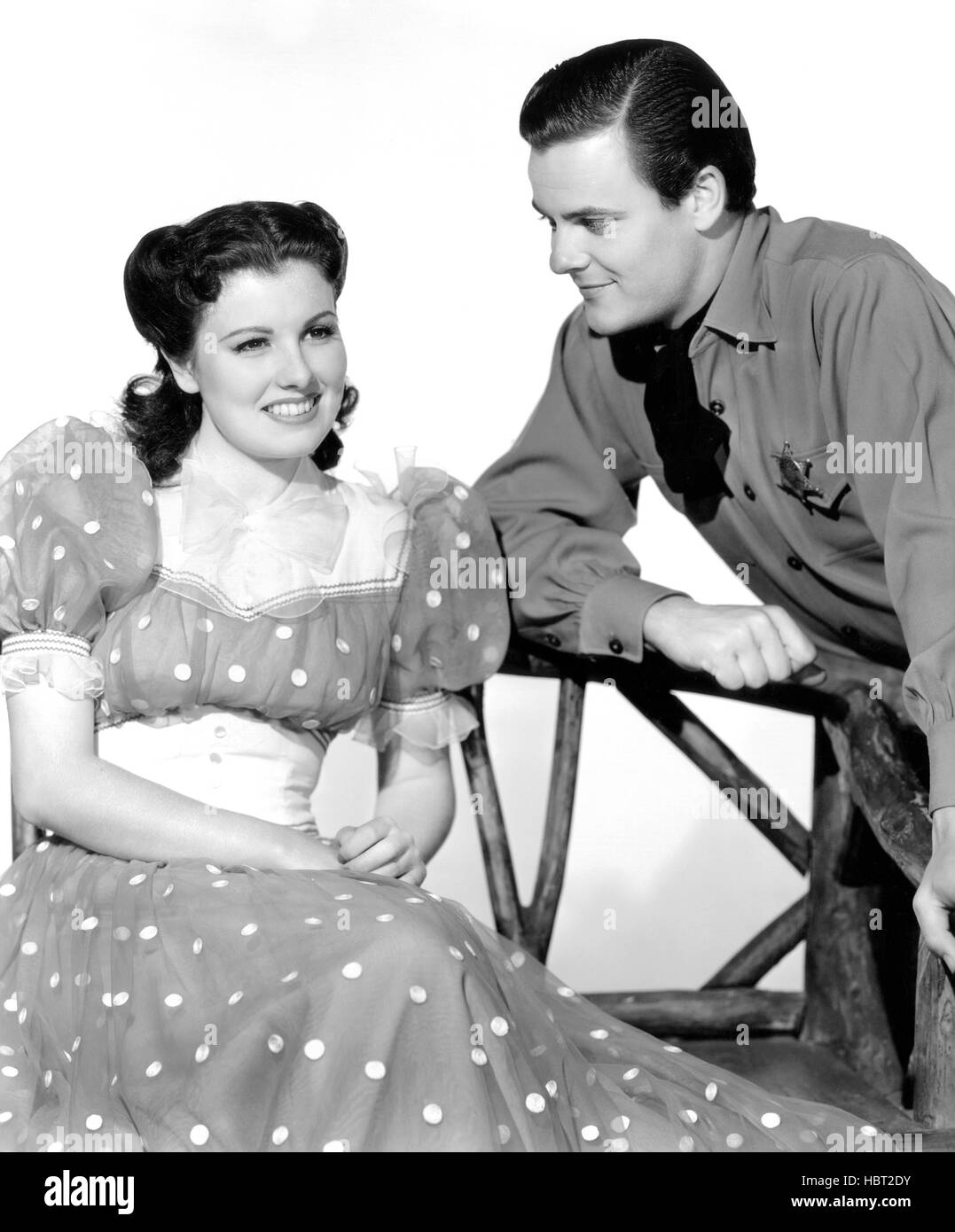 THE GAY CABALLERO, (aka GHOST OF THE CISCO KID), from left, Sheila Ryan ...