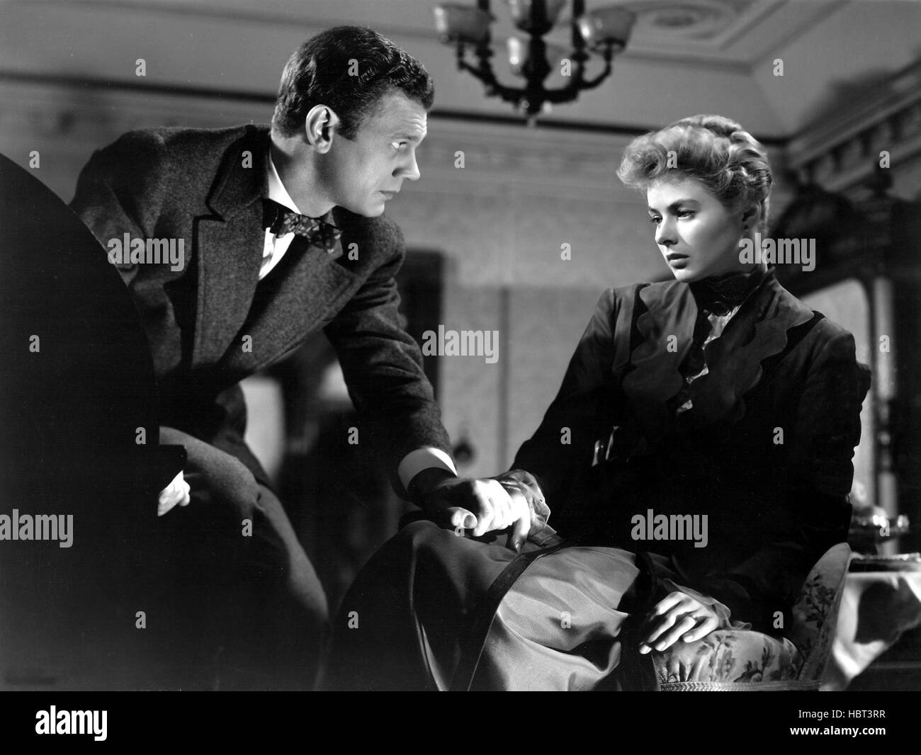 GASLIGHT, Joseph Cotten, Ingrid Bergman, 1944 Stock Photo - Alamy