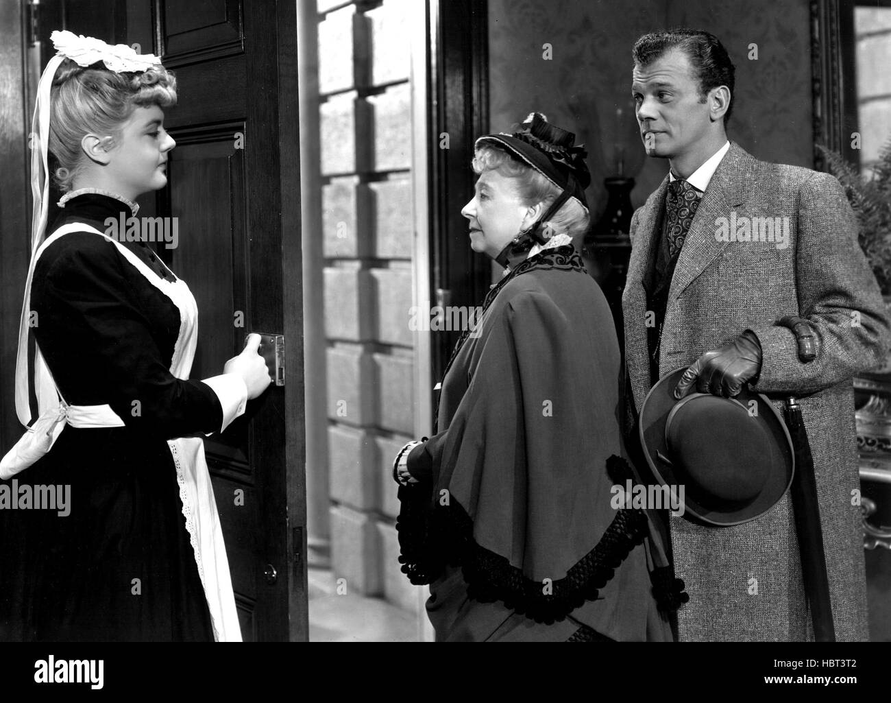 GASLIGHT, Angela Lansbury, Dame May Whitty, Joseph Cotten, 1944 Stock ...