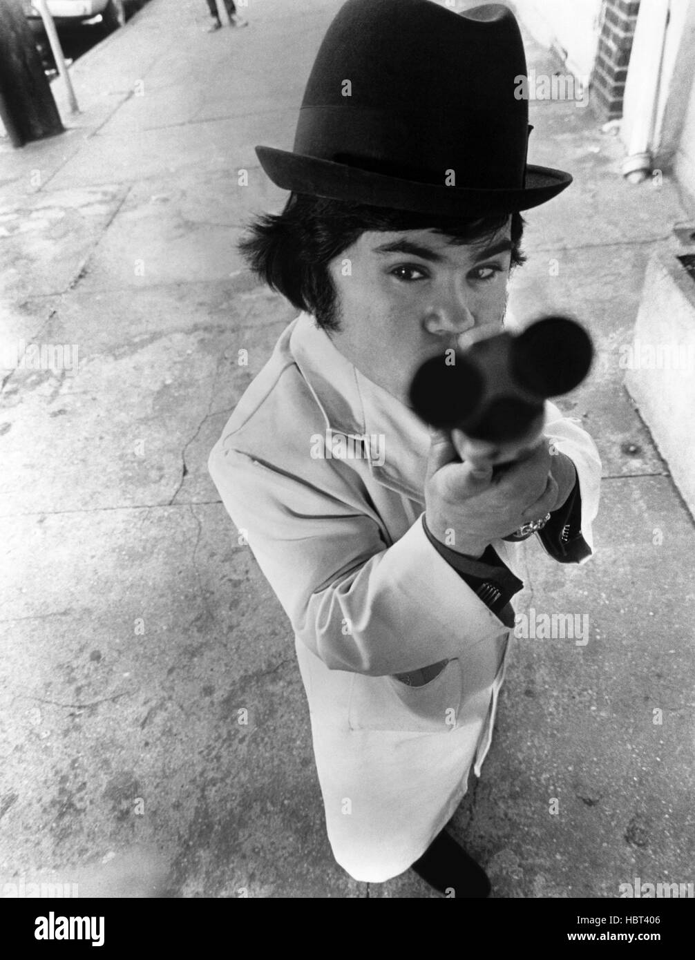 THE GANG THAT COULDN'T SHOOT STRAIGHT, Herve Villechaize, 1971 Stock ...