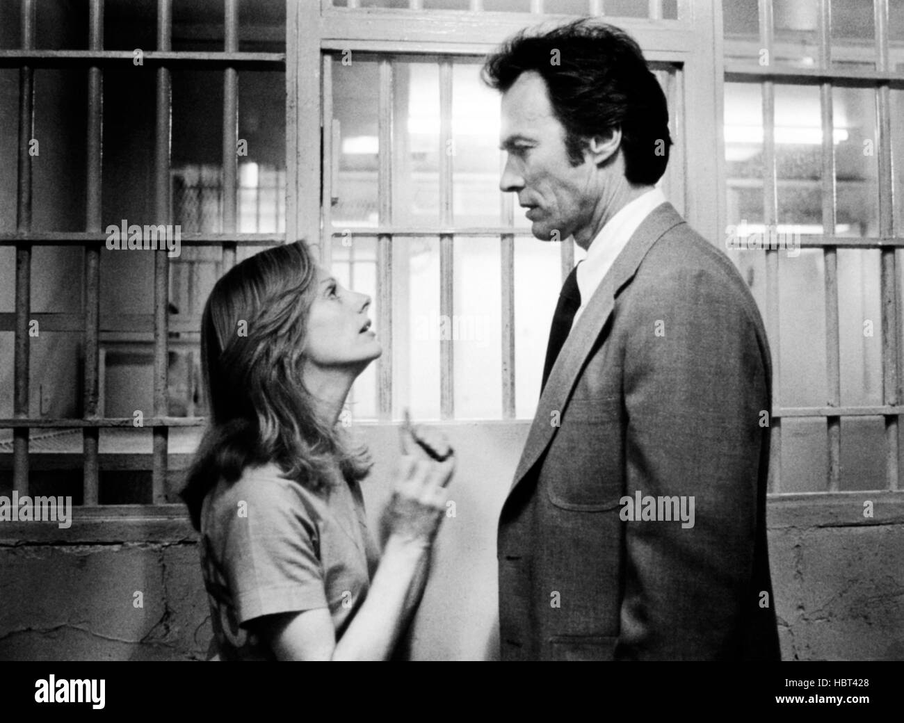THE GAUNTLET, from left, Sondra Locke, Clint Eastwood, 1977, ©Warner ...