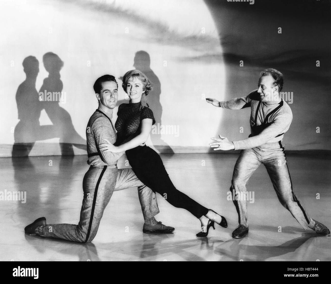 THE GAZEBO, from left: Sonny Howe, Debbie Reynolds, Maurice Duree, 1959 ...