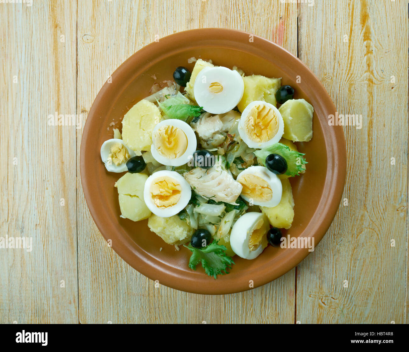 Bacalhau a Gomes de Sa - Portuguese cod fish with vegetables and egg ...