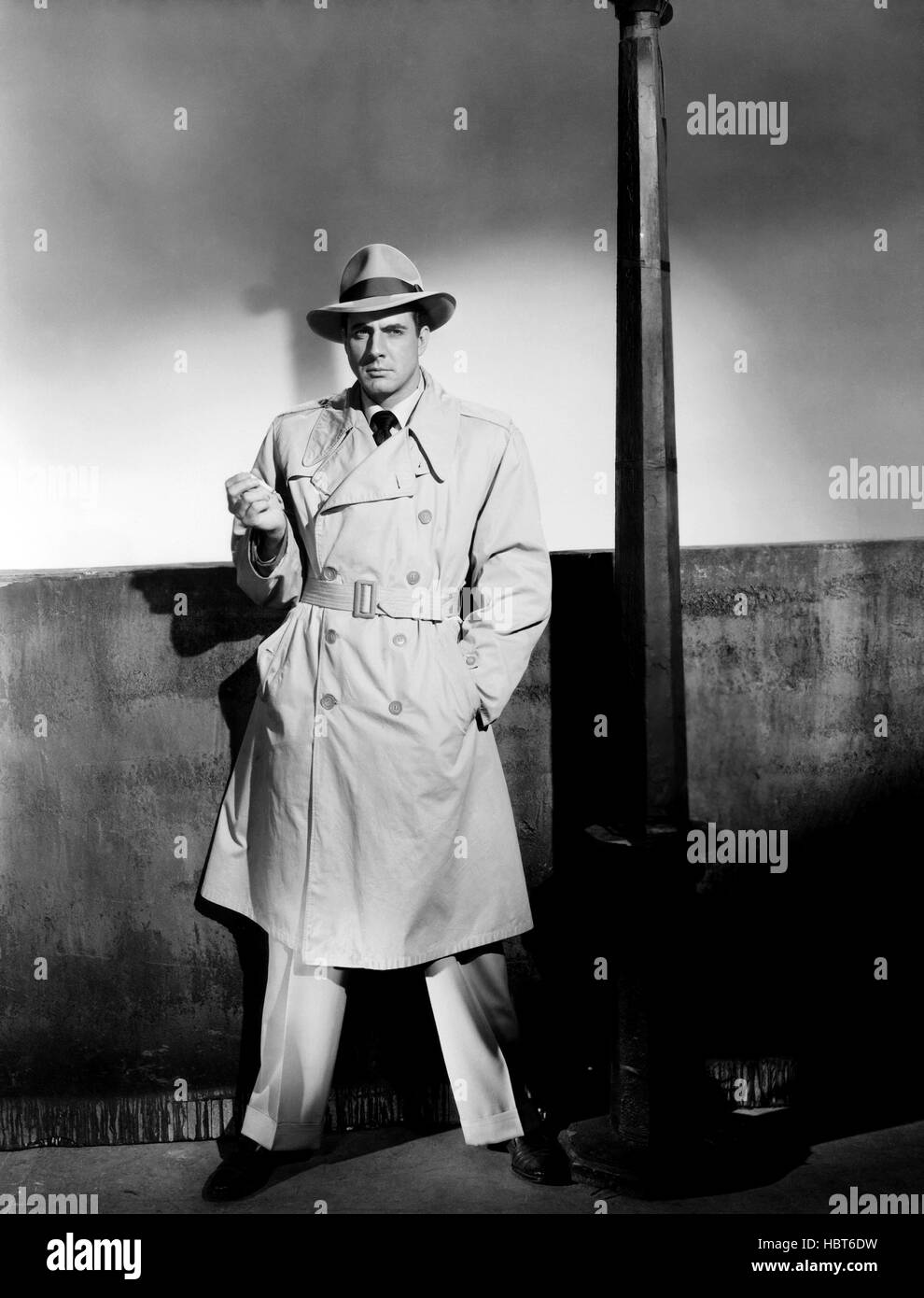 THE GIRL ON THE BRIDGE, Robert Dane, 1951 Stock Photo - Alamy