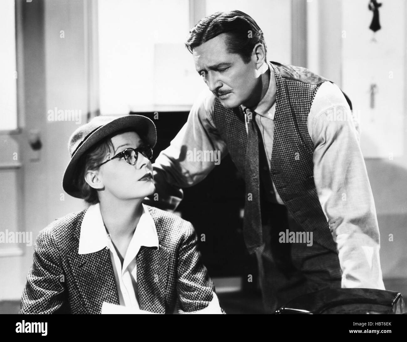 THE GIRL ON THE FRONT PAGE, from left: Gloria Stuart, Edmund Lowe, 1936 ...