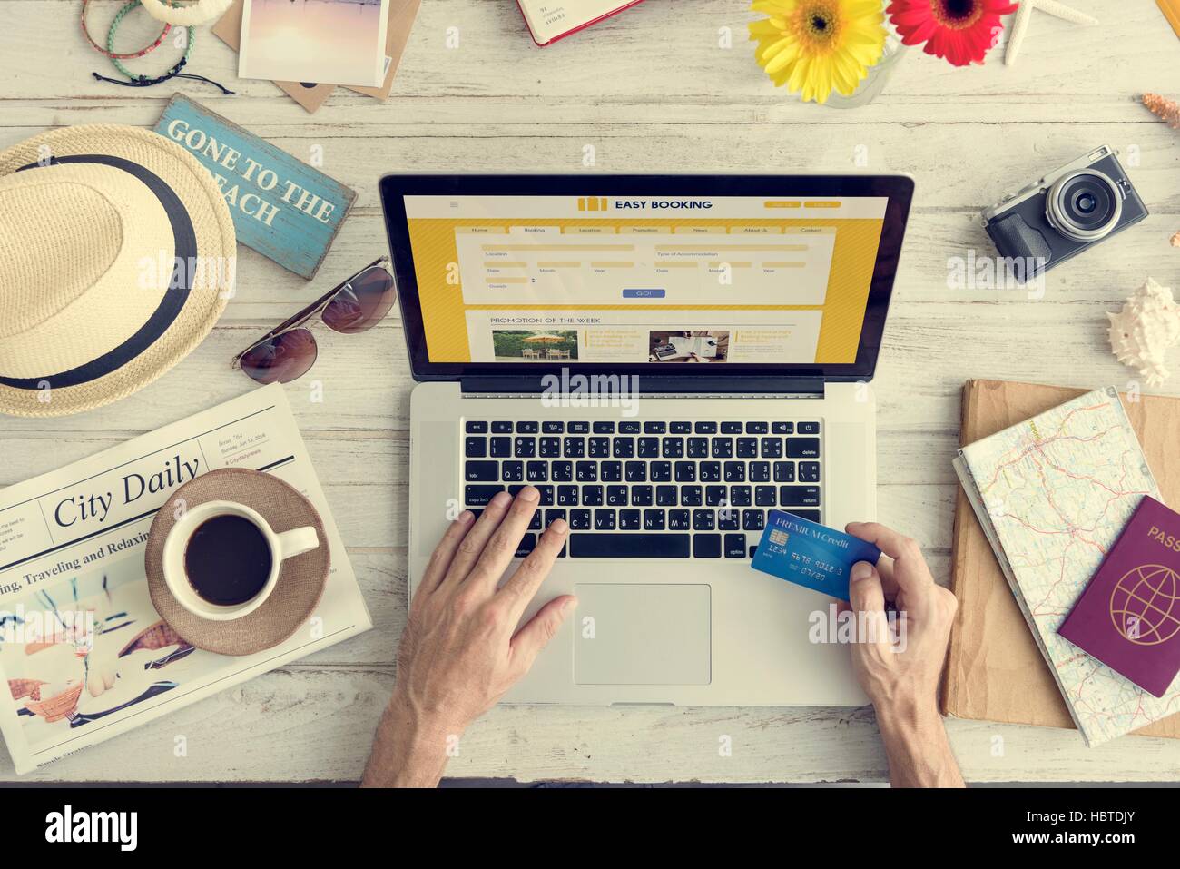 Person Booking Flight Online Concept Stock Photo - Alamy