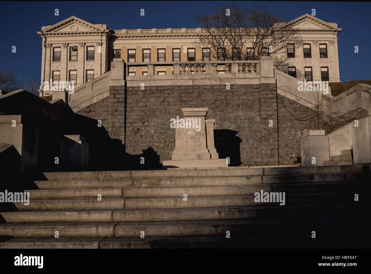 City of dickinson hi-res stock photography and images - Alamy