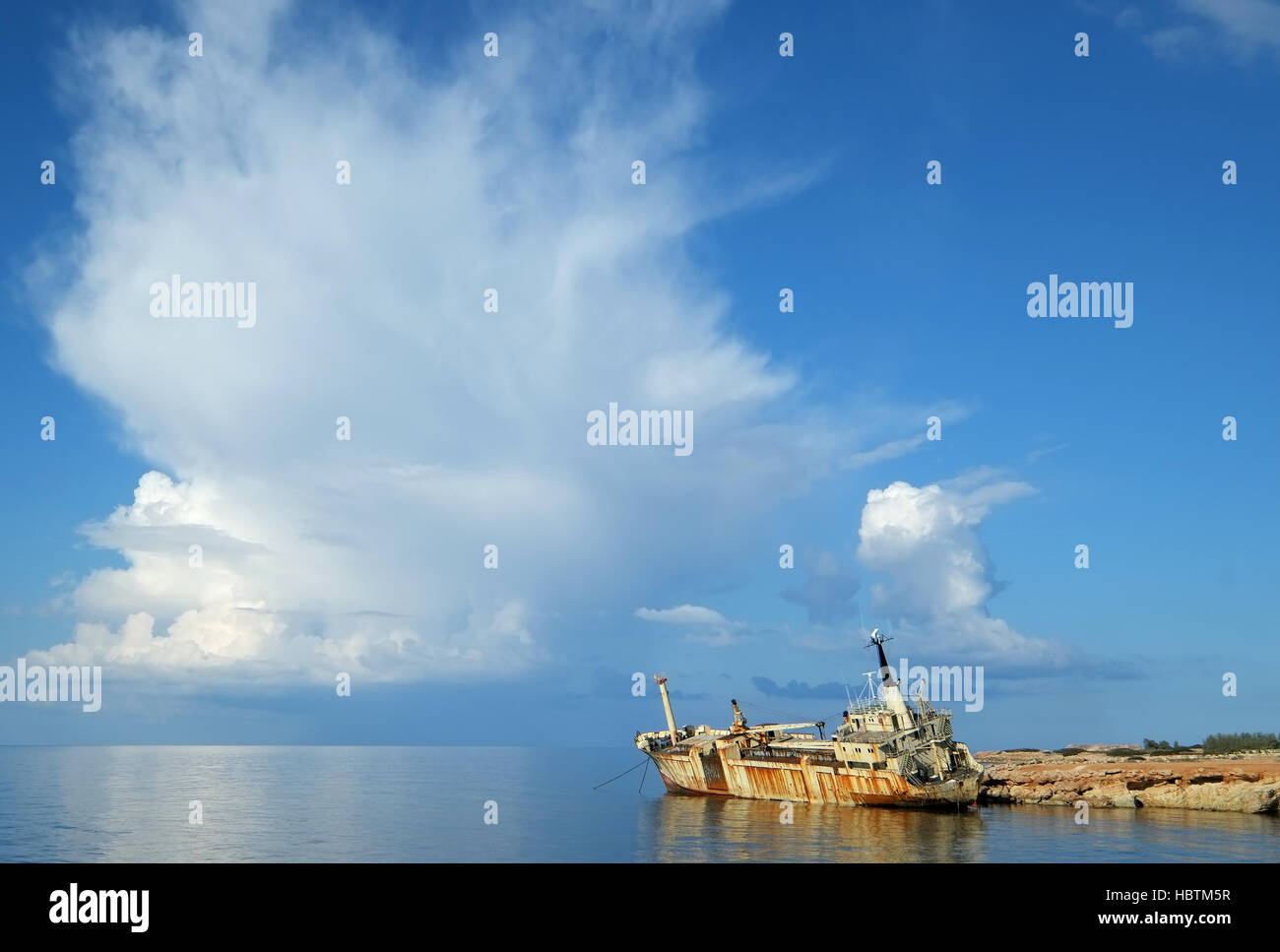 Wreck of rocks hi-res stock photography and images - Alamy