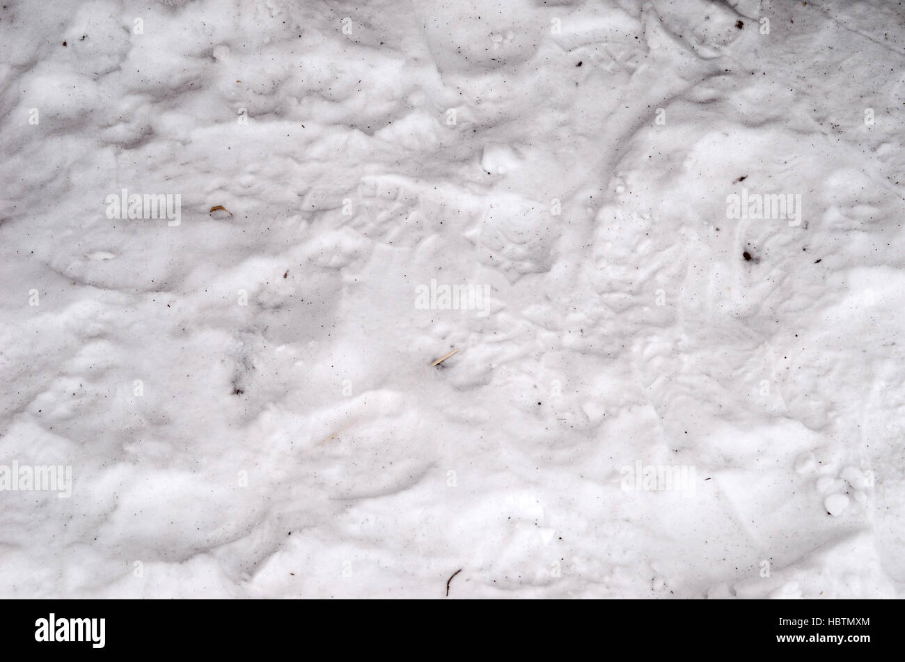 Dirty snow hi-res stock photography and images - Alamy