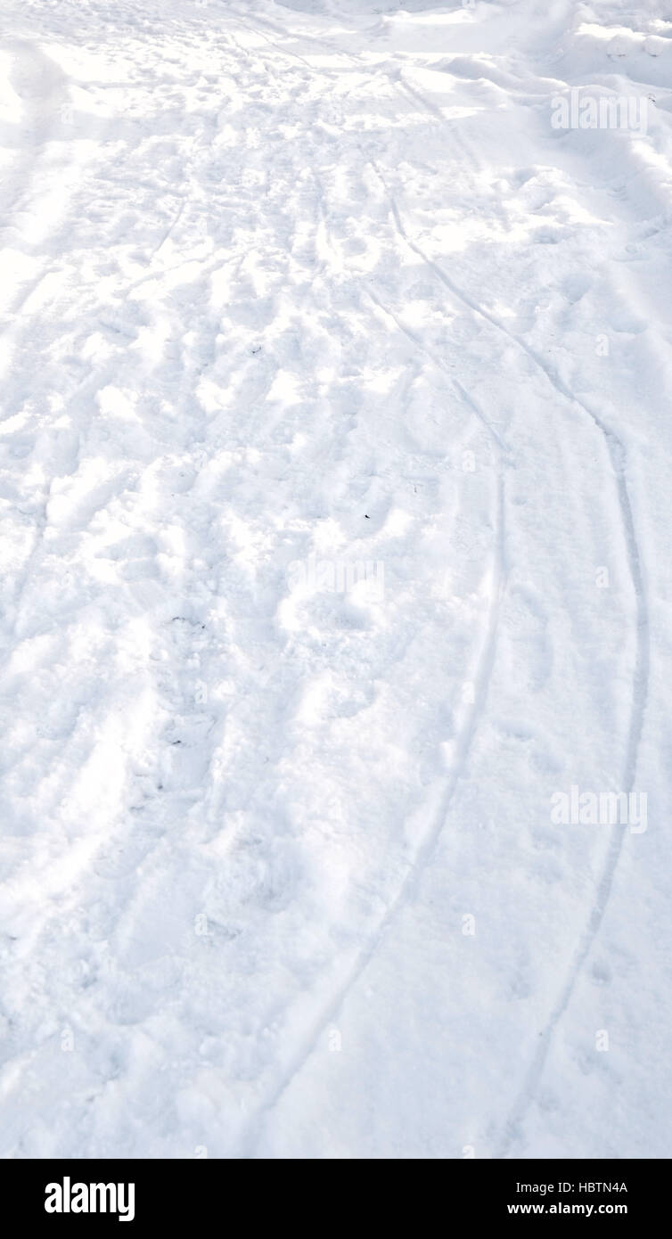 Snow pathway hi-res stock photography and images - Alamy