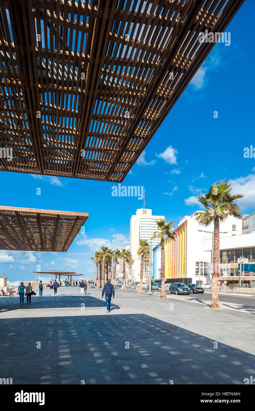 Tayelet promenade hi-res stock photography and images - Alamy