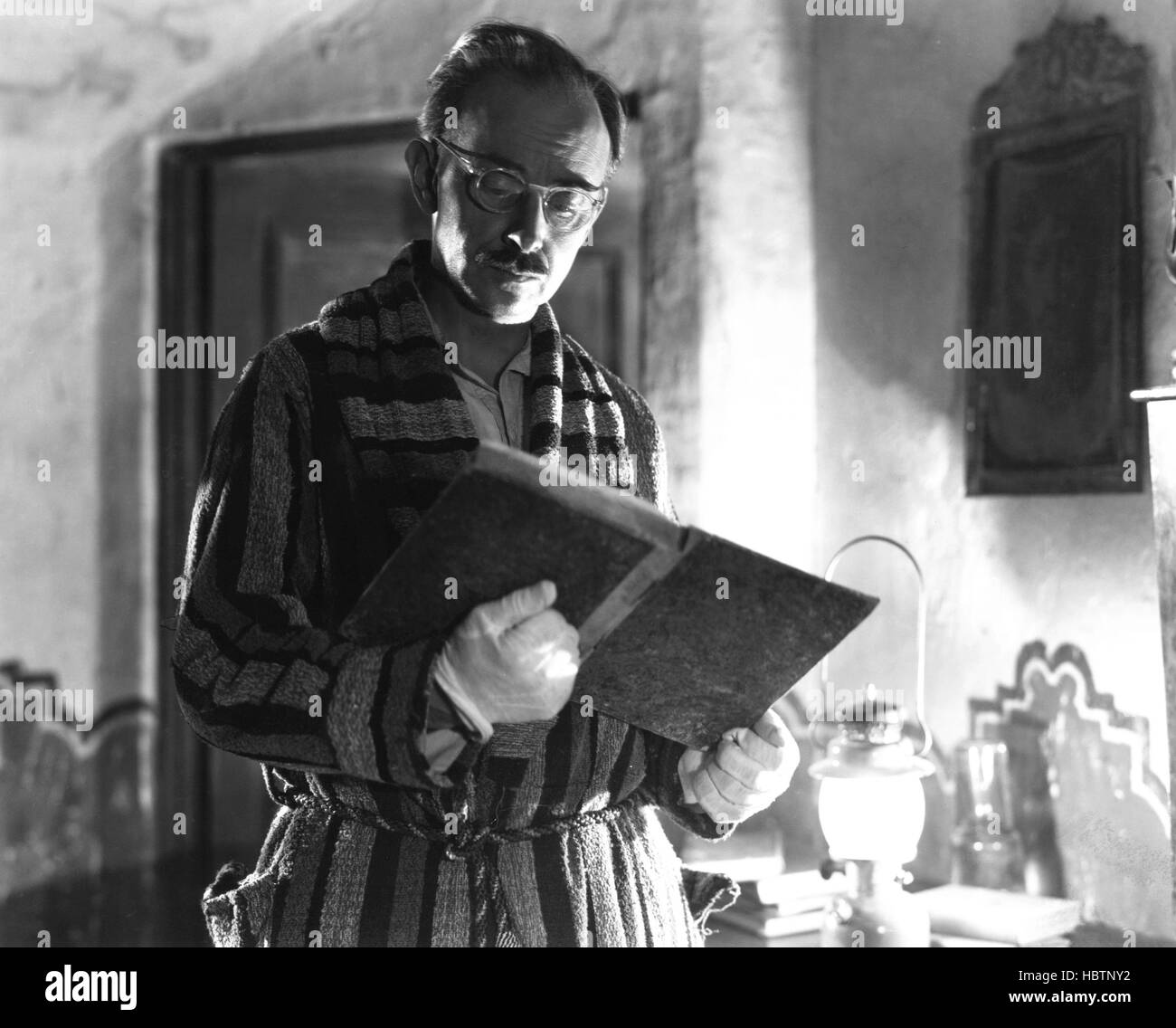 THE FUGITIVE, John Qualen, 1947 Stock Photo - Alamy