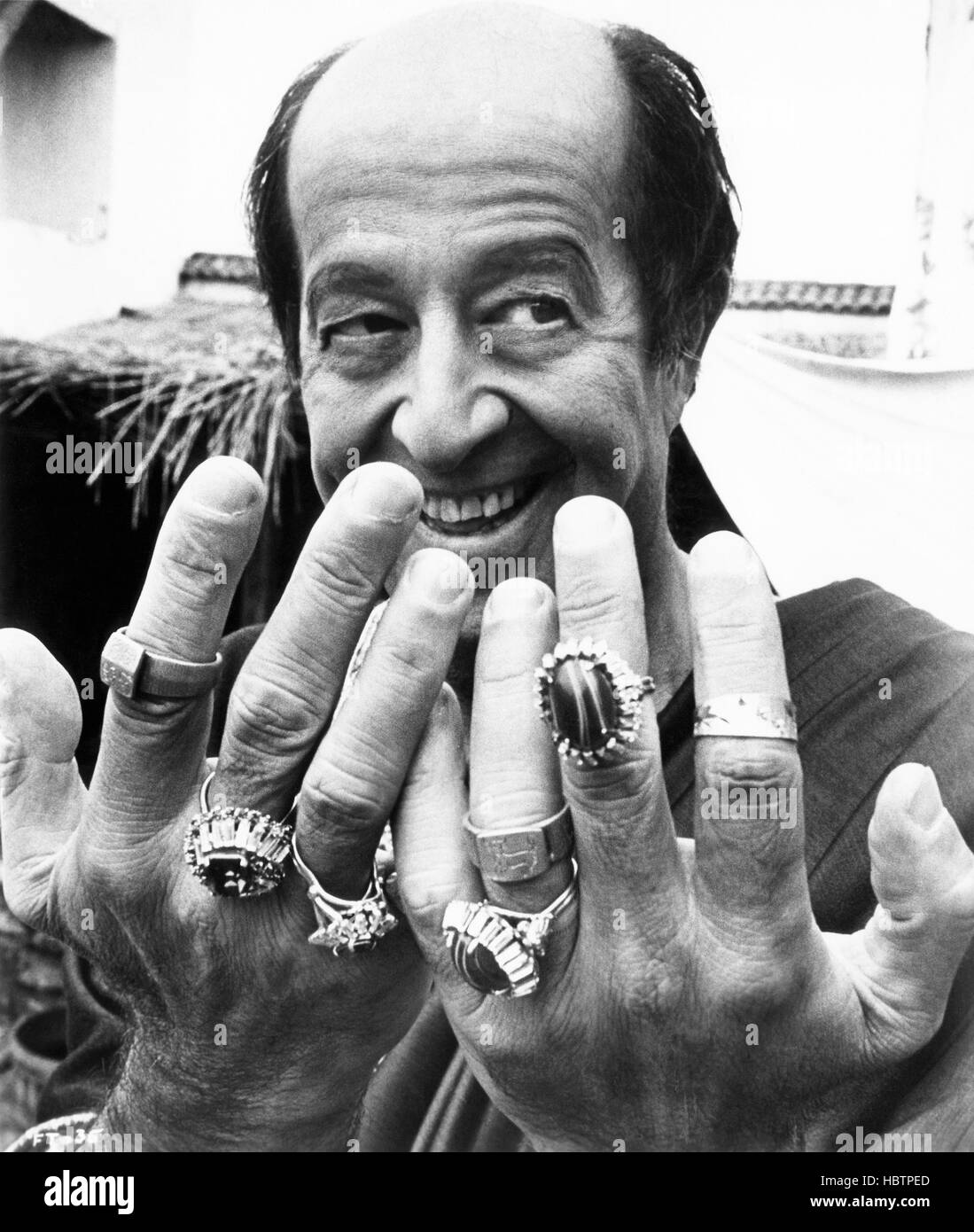 A FUNNY THING HAPPENED ON THE WAY TO THE FORUM, Phil Silvers on set ...