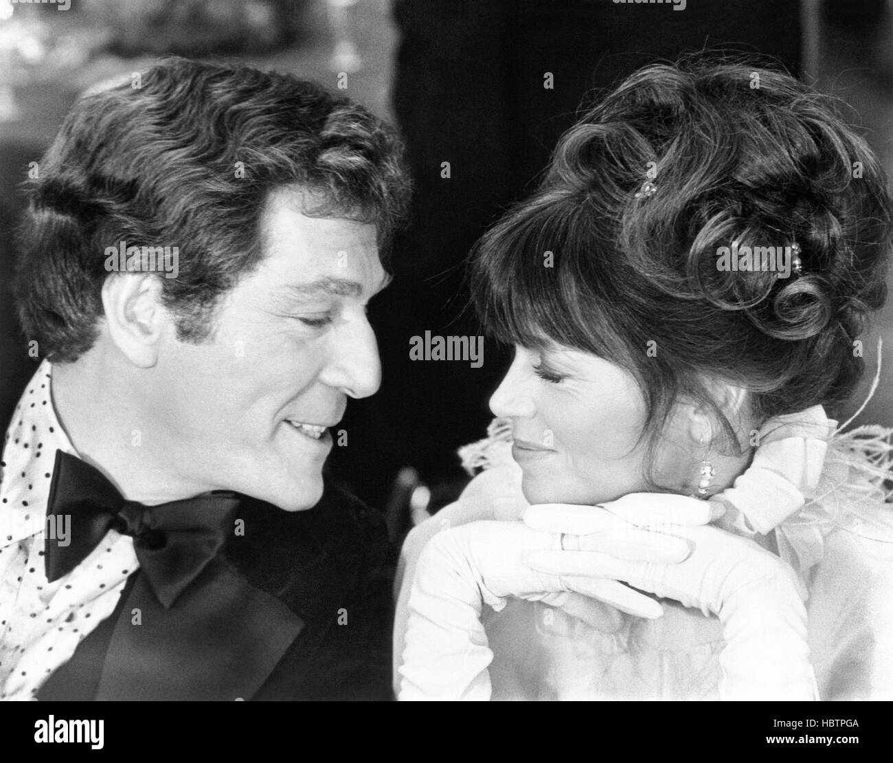 FUN WITH DICK AND JANE, from left, George Segal, Jane Fonda, 1977 ...