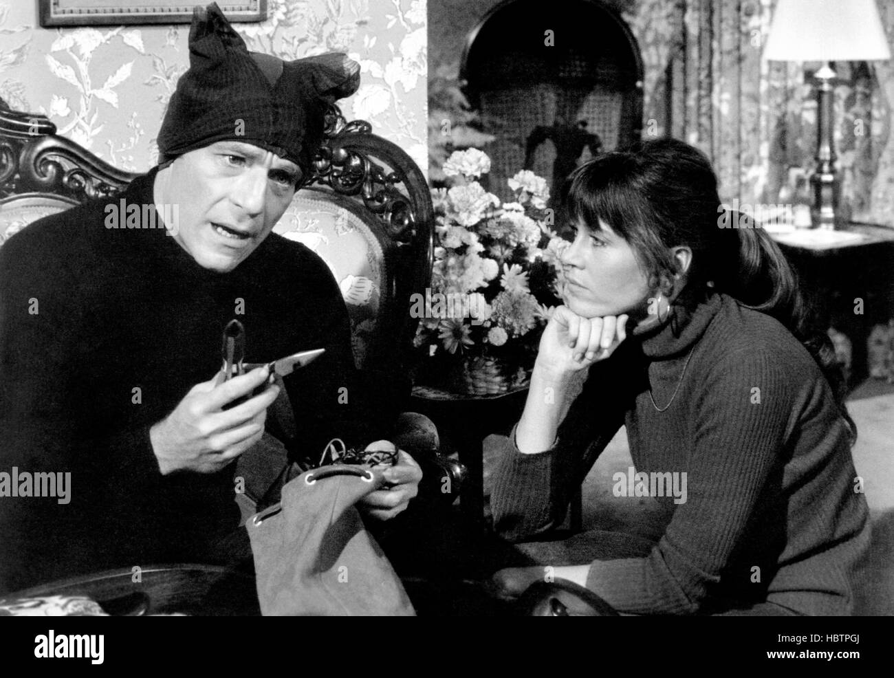 FUN WITH DICK AND JANE, from left, George Segal, Jane Fonda, 1977 ...