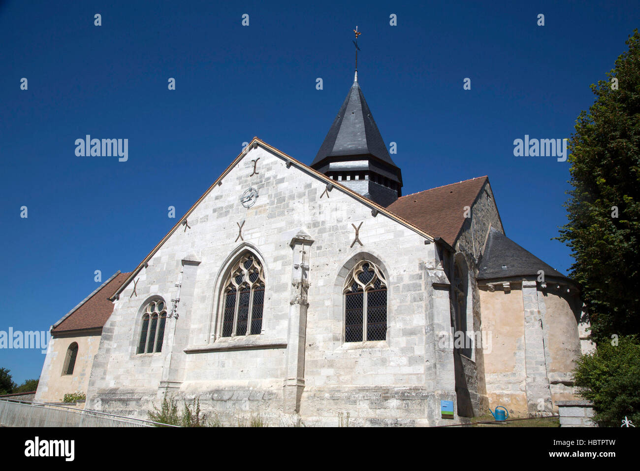 église sainte radegonde hi-res stock photography and images - Alamy