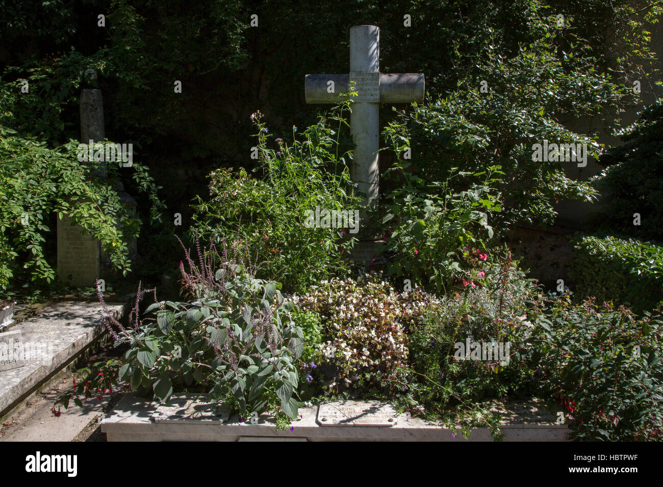 Grave Of Monet High Resolution Stock Photography and Images - Alamy