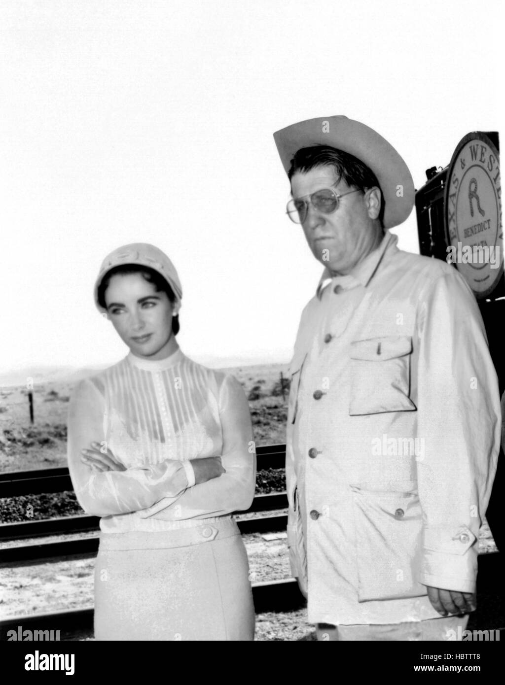 GIANT, from left, Elizabeth Taylor, director George Stevens, on ...