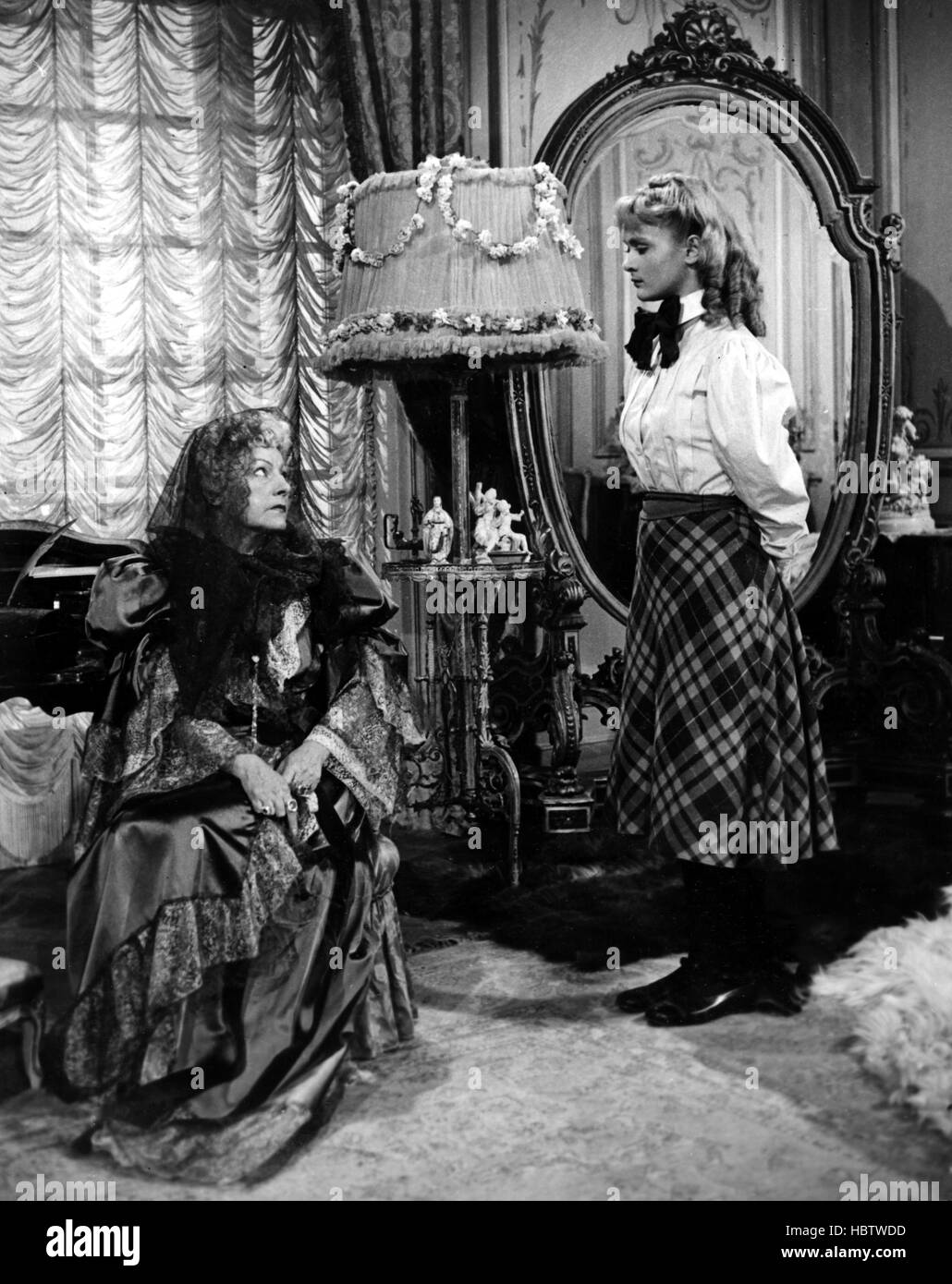 GIGI, Yvonne de Bray, Daniele Delorme, 1948 Stock Photo - Alamy