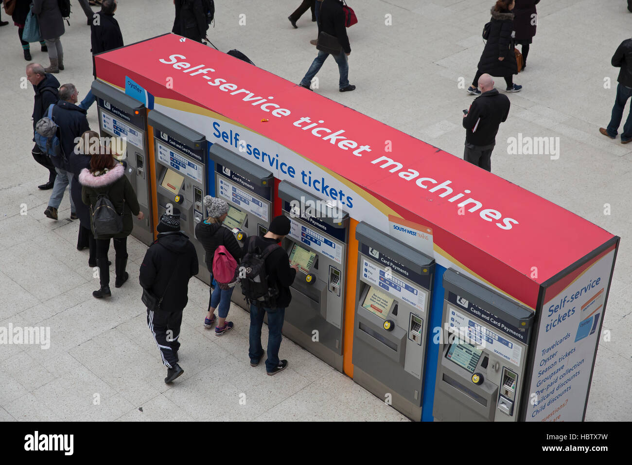 Self service ticket machines waterloo station hi-res stock photography ...