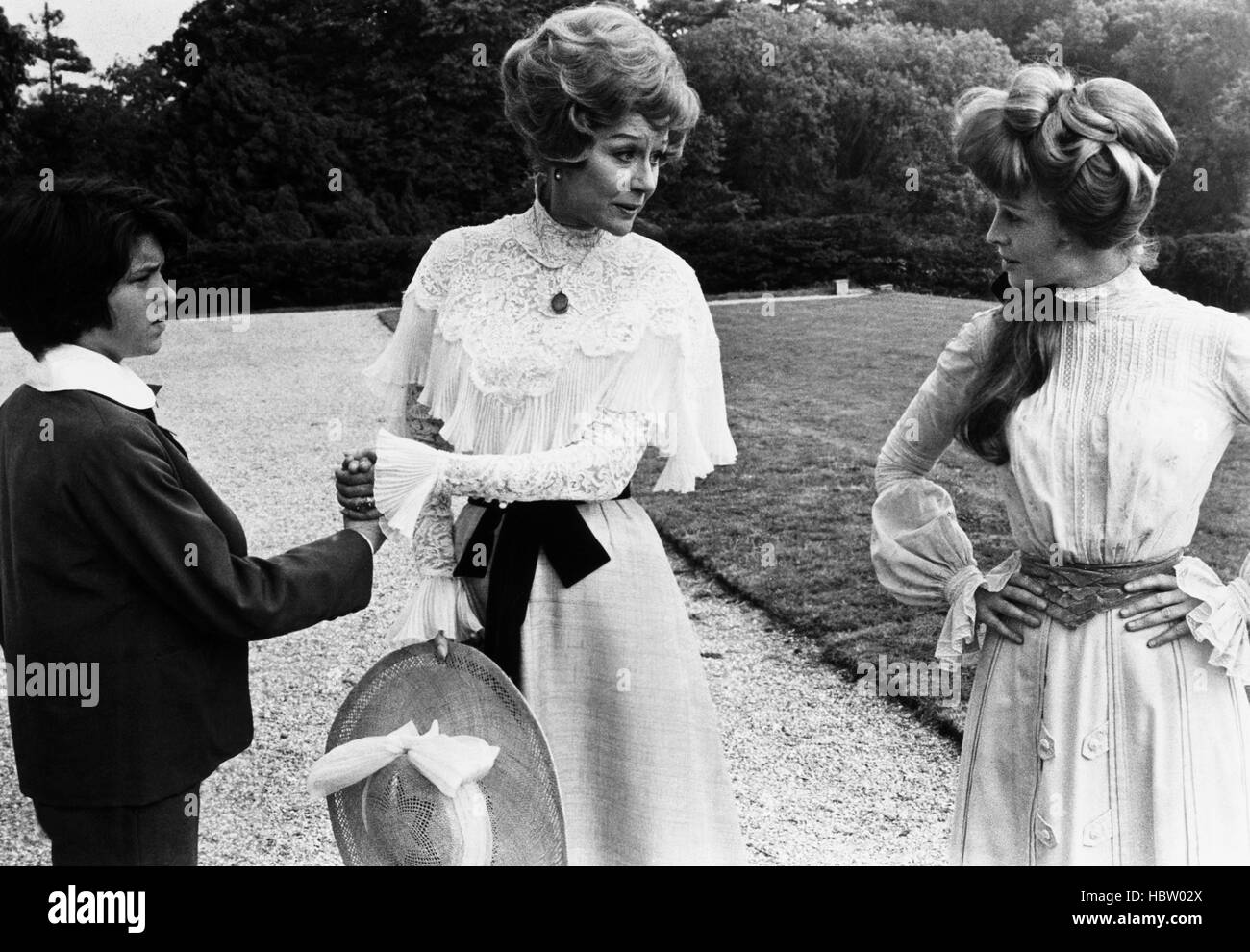 THE GO-BETWEEN, from left, Dominic Guard, Margaret Leighton, Julie ...