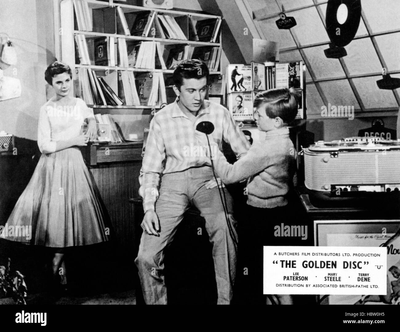 THE GOLDEN DISC, (aka THE INBETWEEN AGE), from left: Mary Steele, Terry ...