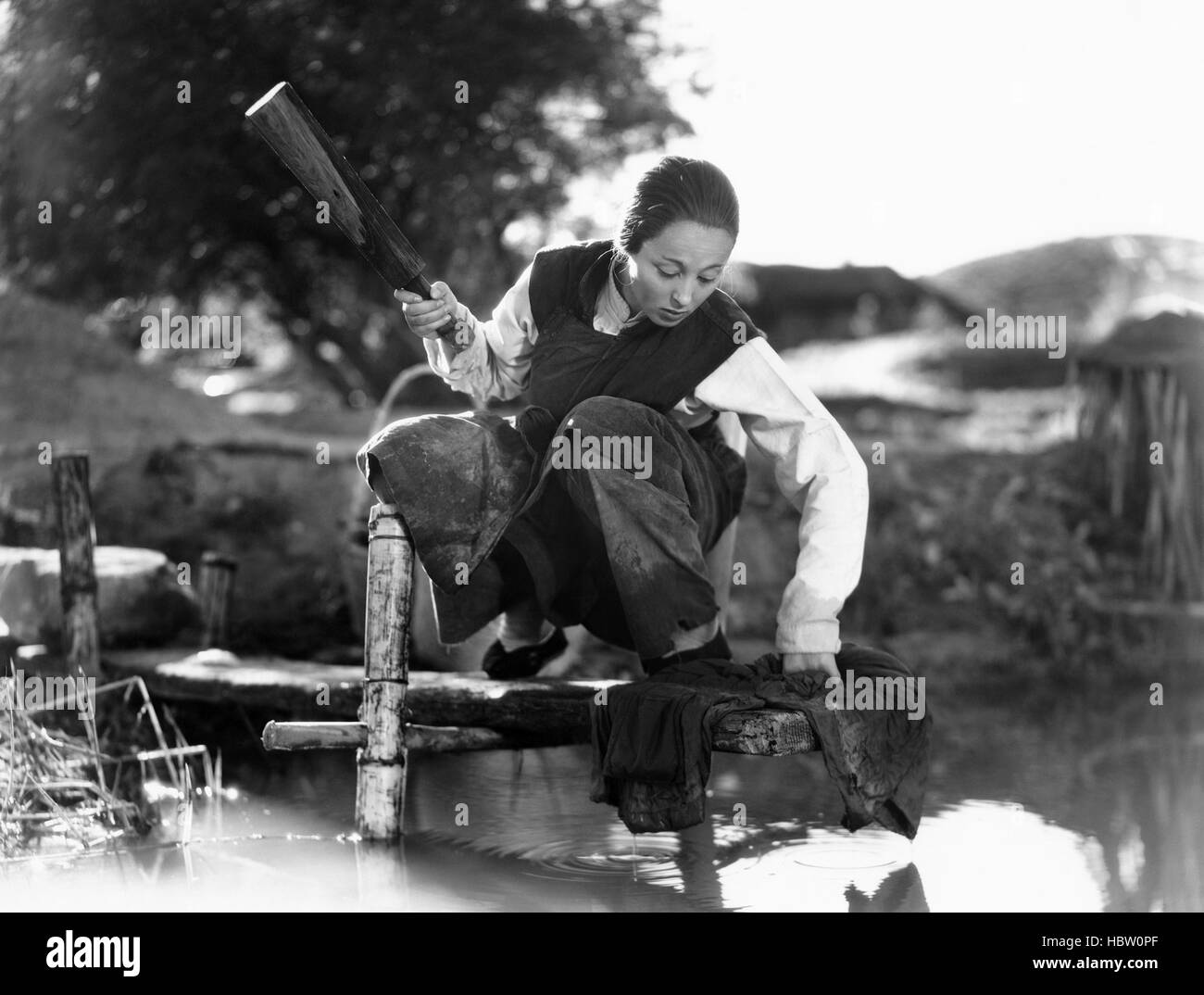 THE GOOD EARTH, Luise Rainer, 1937 Stock Photo - Alamy