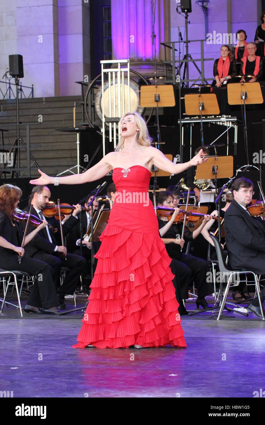 Eva lind hi-res stock photography and images - Alamy