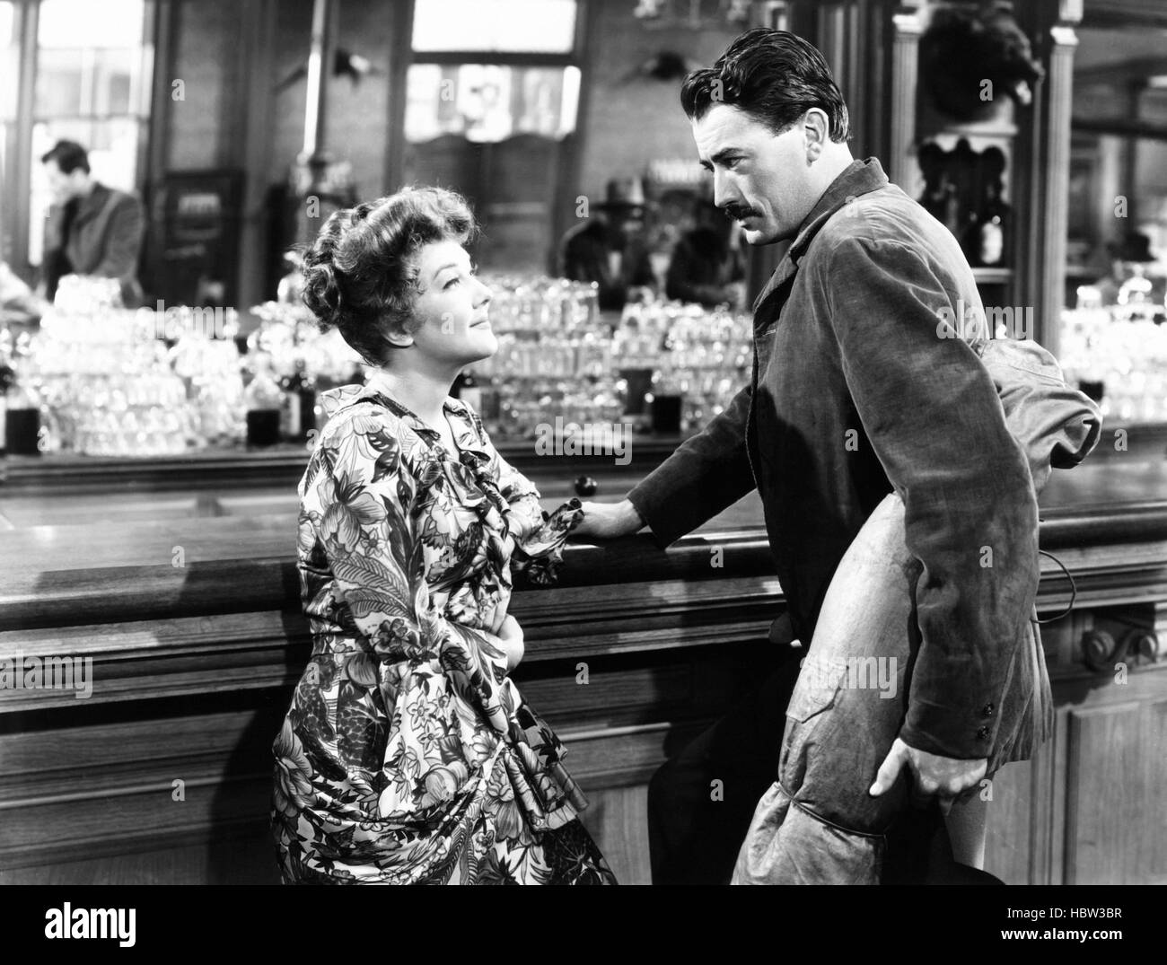 THE GUNFIGHTER, from left, Jean Parker, Gregory Peck, 1950, TM ...