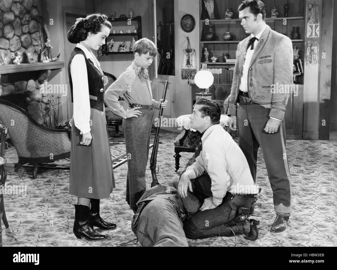 GUNPLAY, from left: Joan Dixon, Harper Carter, Tim Holt, Richard Martin ...
