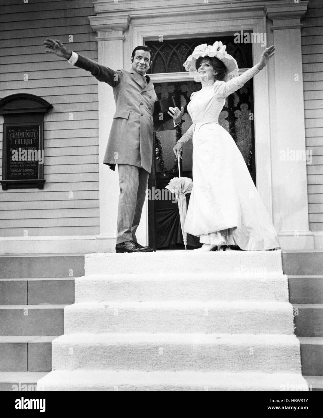 Walter matthau hello dolly 1969 hi-res stock photography and images - Alamy