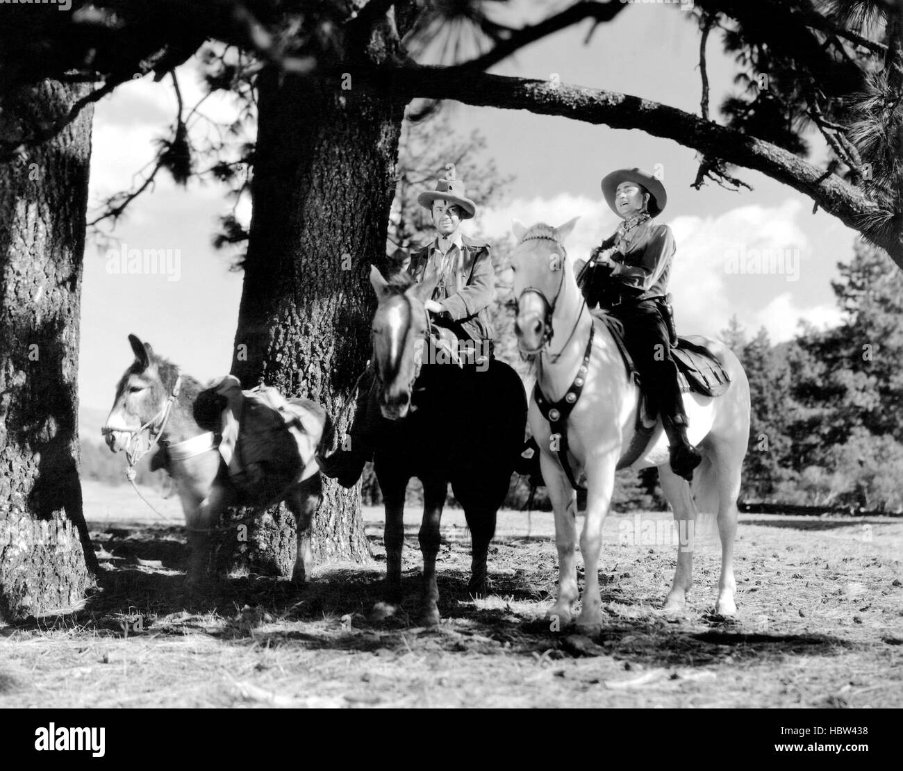 HEADIN' FOR THE RIO GRANDE, from left, Syd Saylor, Tex Ritter, 1936 ...