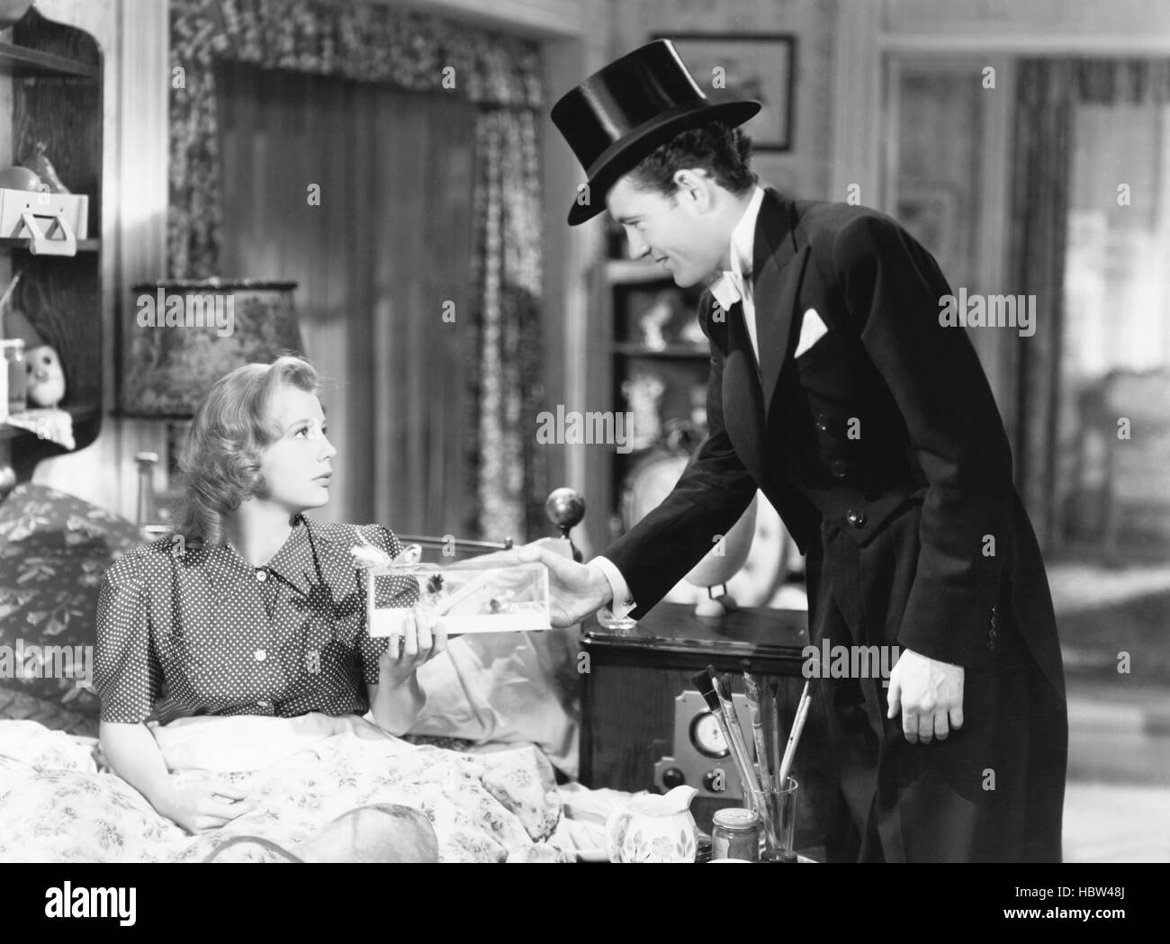 HER HIGHNESS AND THE BELLBOY, from left: June Allyson, Robert Walker ...