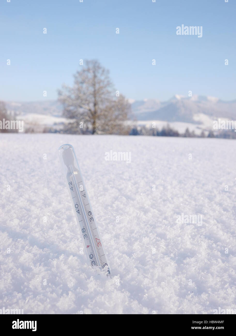 Below zero degree weather hi-res stock photography and images - Alamy