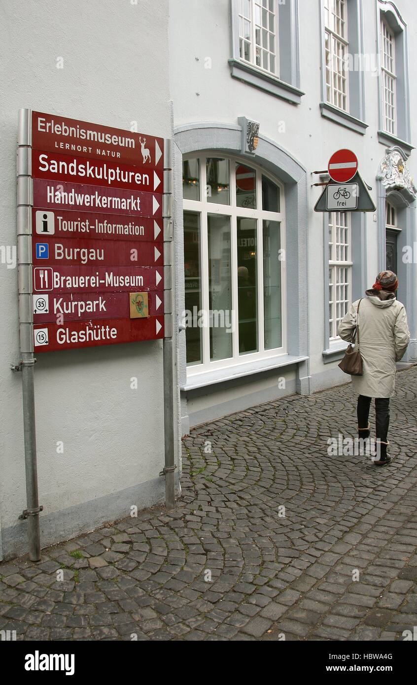 Tourism markers traffic signs hi-res stock photography and images - Alamy