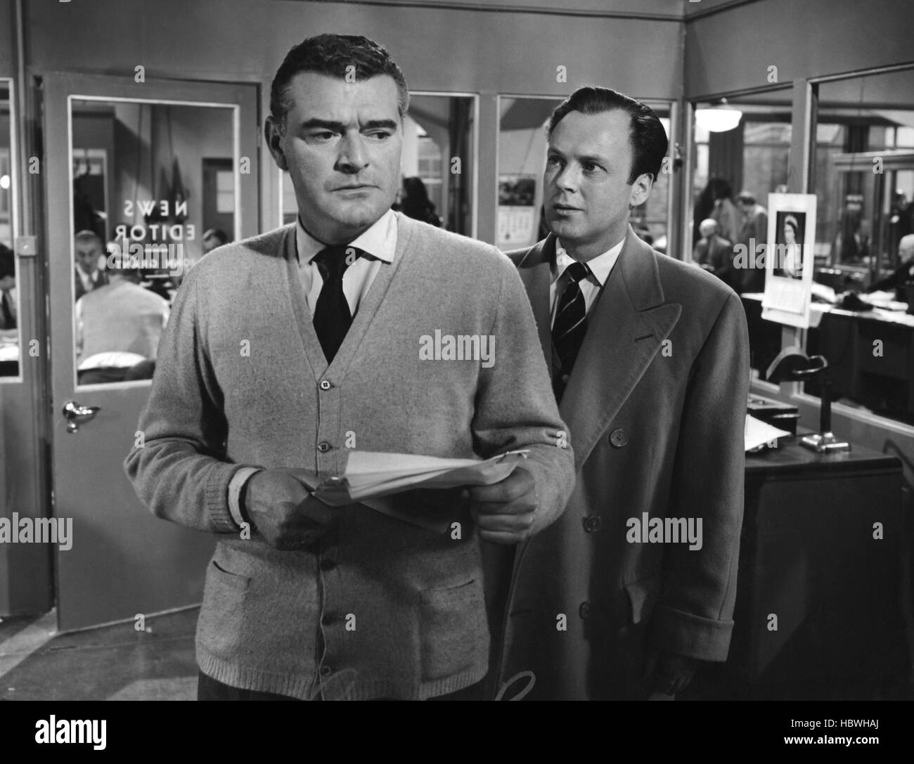 FRONT PAGE STORY, Jack Hawkins, Derek Farr, 1954 Stock Photo - Alamy
