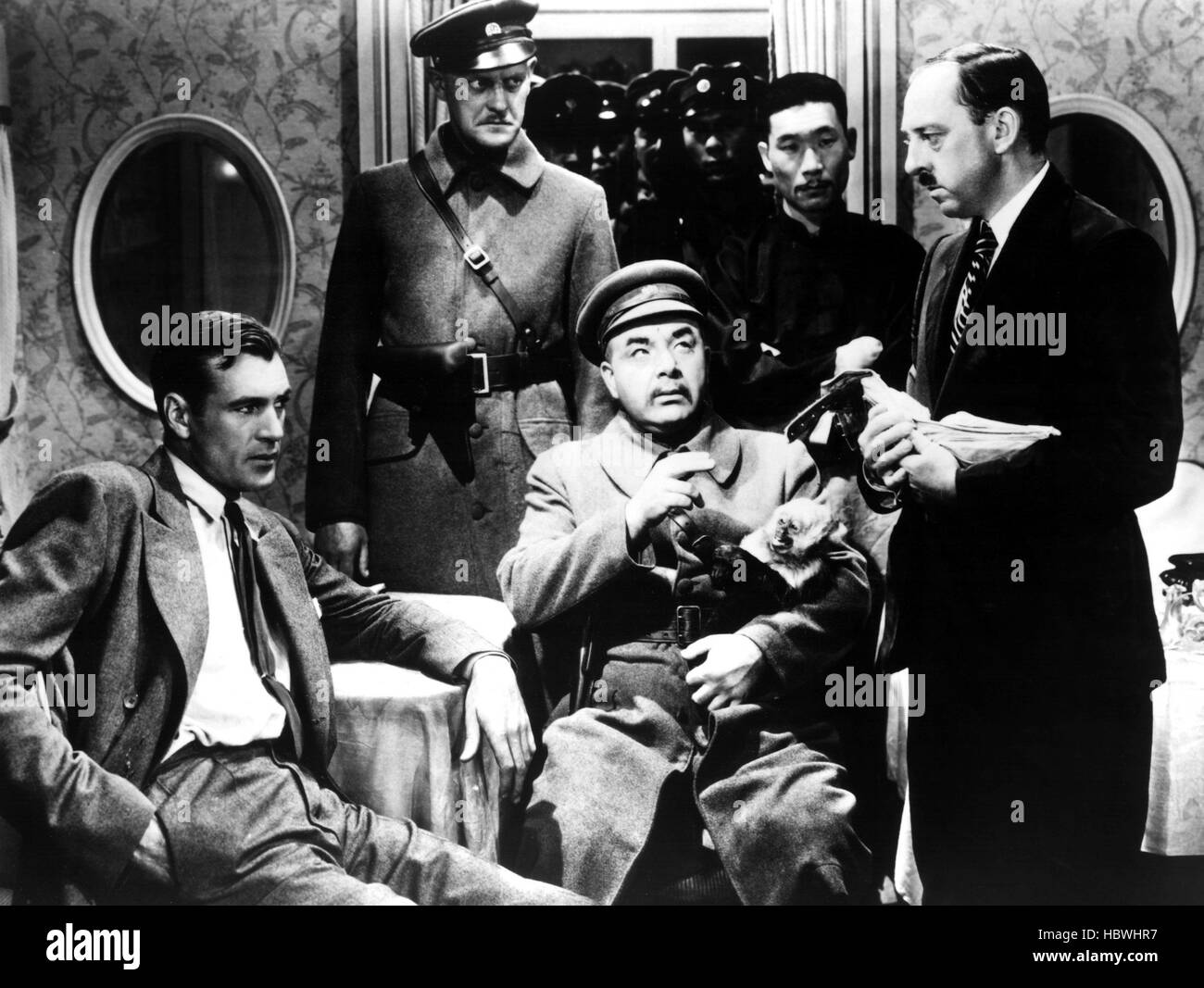 THE GENERAL DIED AT DAWN, Gary Cooper, Akim Tamiroff, Philip Ahn ...