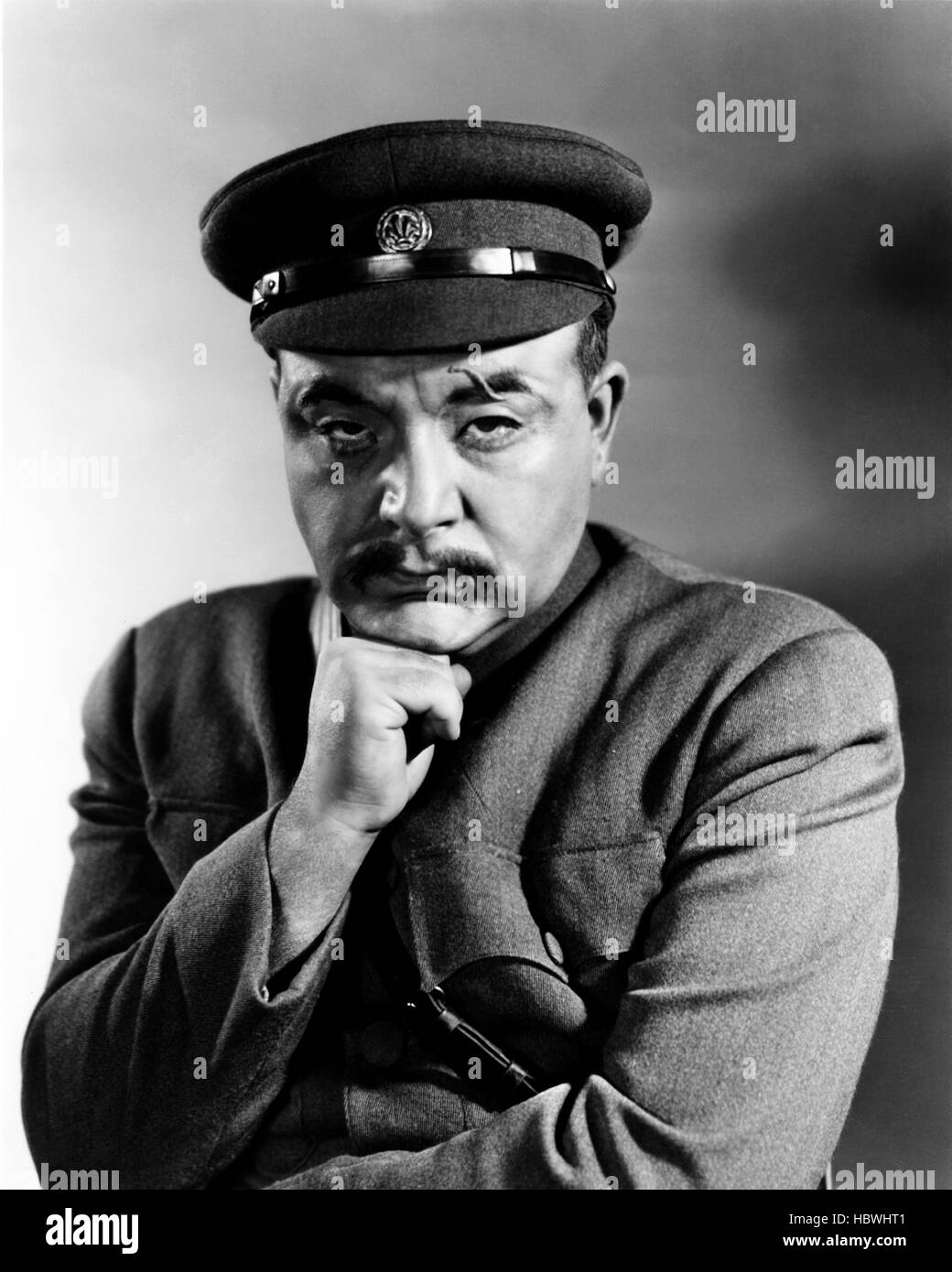 THE GENERAL DIED AT DAWN, Akim Tamiroff, 1936 Stock Photo - Alamy