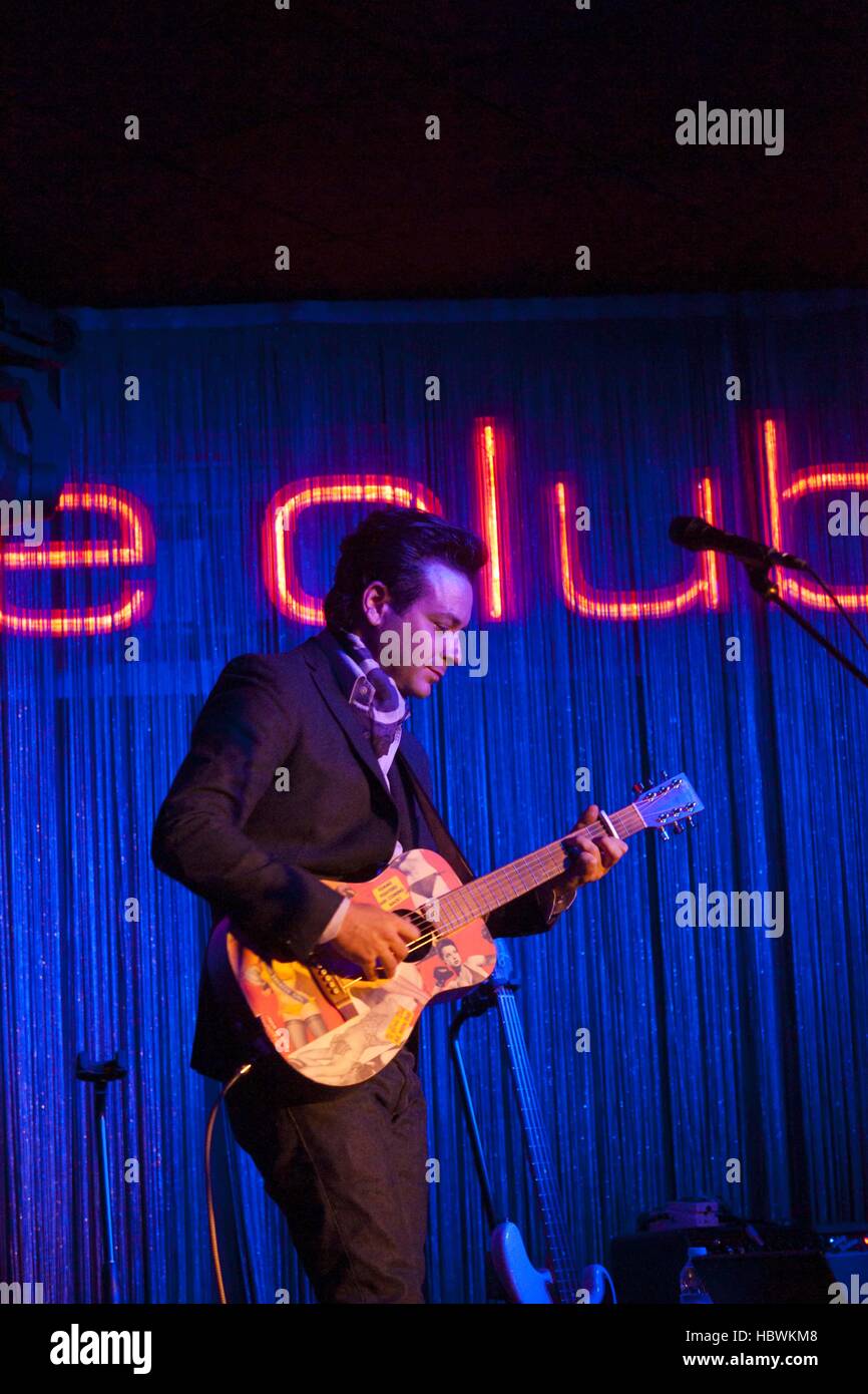 Adam cohen hi-res stock photography and images - Alamy